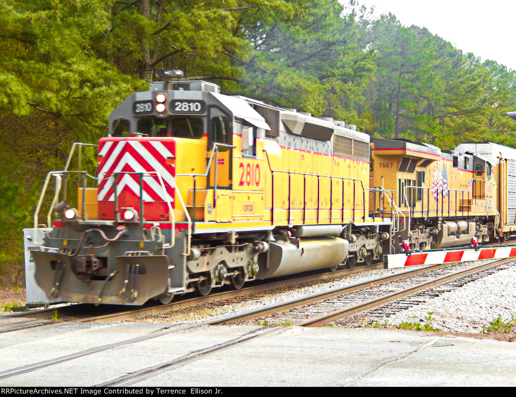 CSX Q212-03 with all yellow lashup